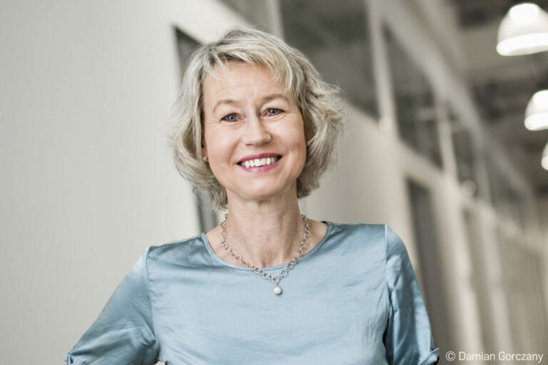 Prof Dr. Uta Wilkens bei dem China-EU International Forum on ...